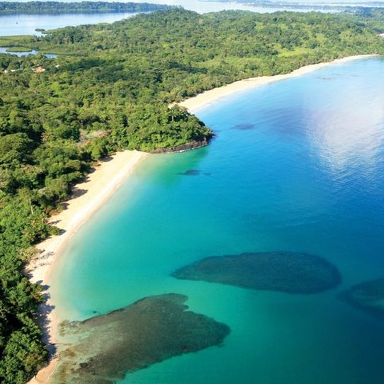 Red Frog Beach Island Resort | JUST AWAY